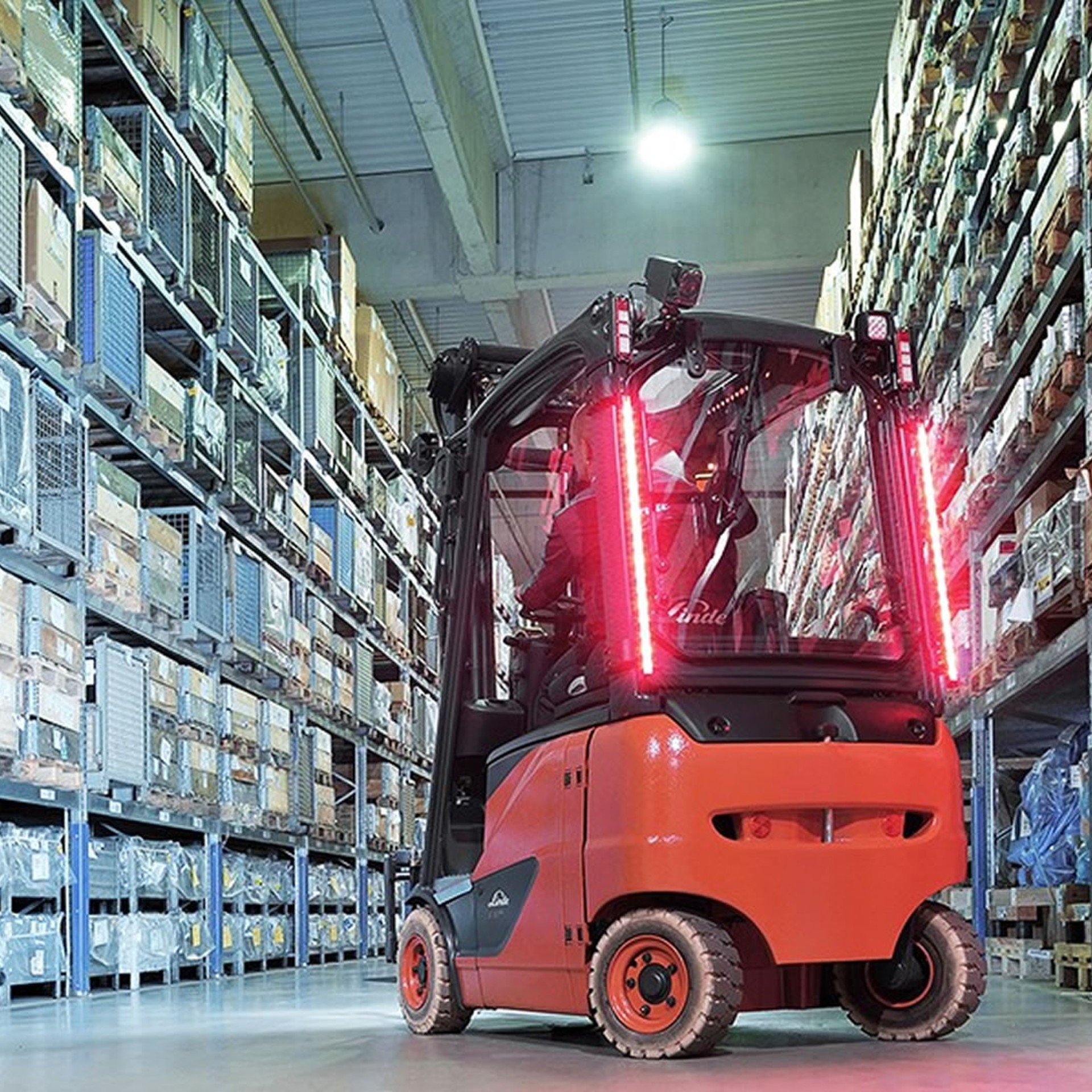 Linde Gabelstapler kaufen bei Sander Fördertechnik GmbH